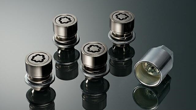 Genuine Lexus Japan 2019-2025 ES Premium Wheel Locks Set (Black Chrome ...